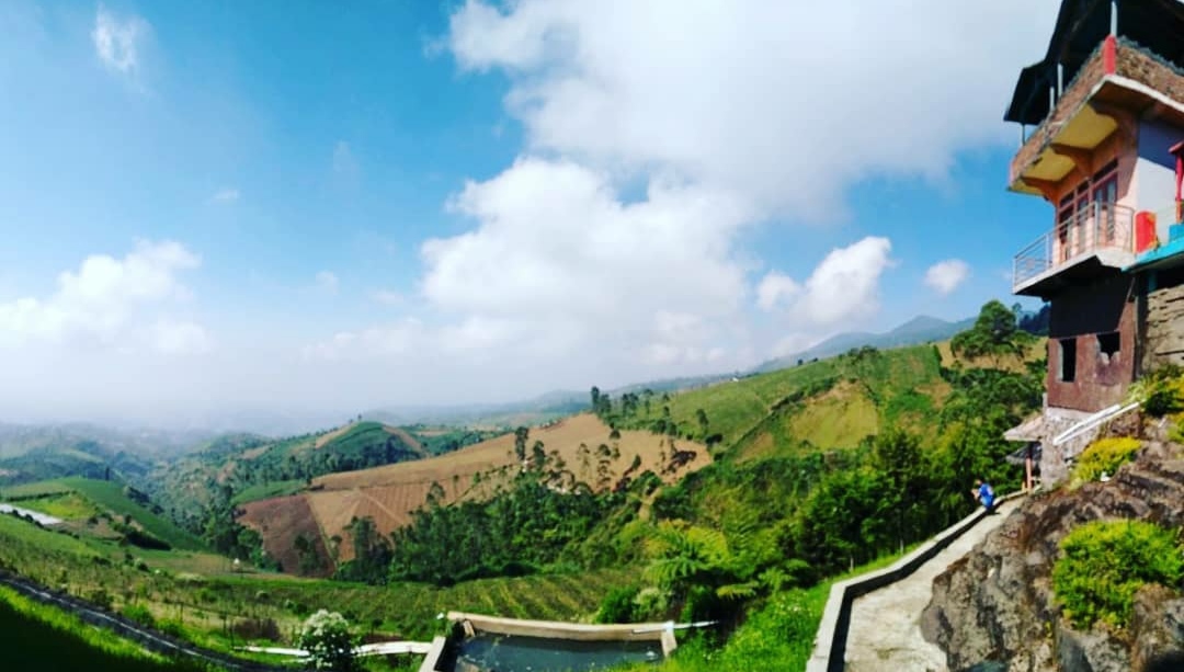 35 Tempat Wisata di Garut 2023 dan Harga Tiket Masuk