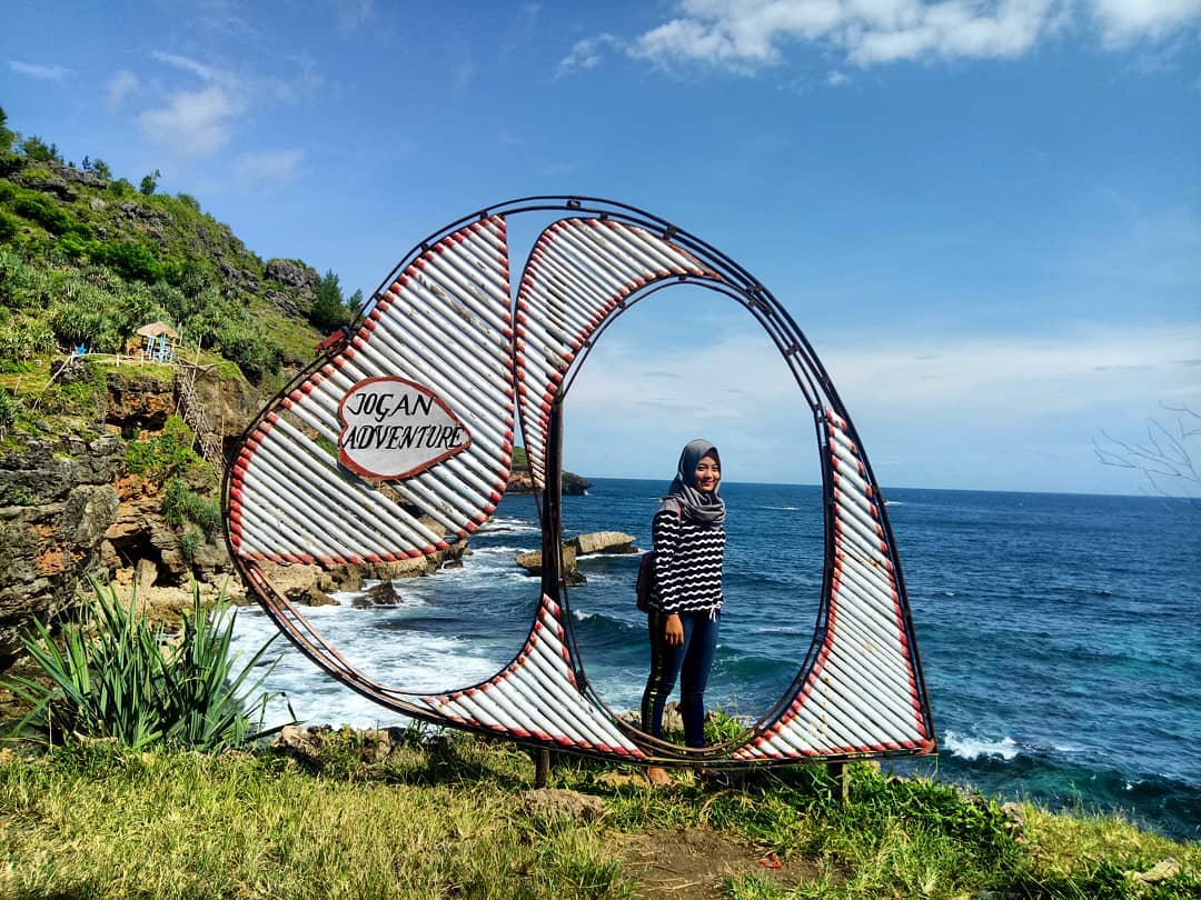 Jalan Menuju Pantai Jogan Jogja – JejakPiknik.com