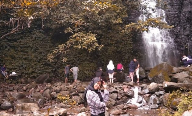 10 Foto Curug Cipurut Purwakarta 2024 Harga Tiket Masuk Lokasi Tempat ...