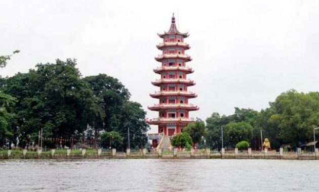 10 Gambar Pagoda Pulau Kemaro Palembang, Sejarah, Fungsi + Mempunyai ...