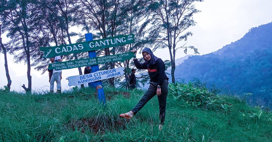 Taman Wisata Alam Cadas Gantung – JejakPiknik.com