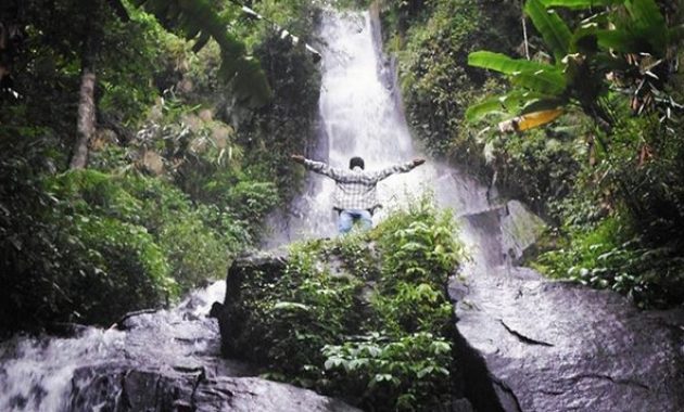 10 Gambar Air Terjun Girimanik Wonogiri, Rute Menuju Lokasi