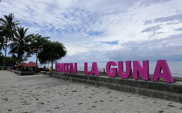 6 Nuansa yang Membuat Kita Wajib Berkunjung ke Pantai Laguna Lampung ...