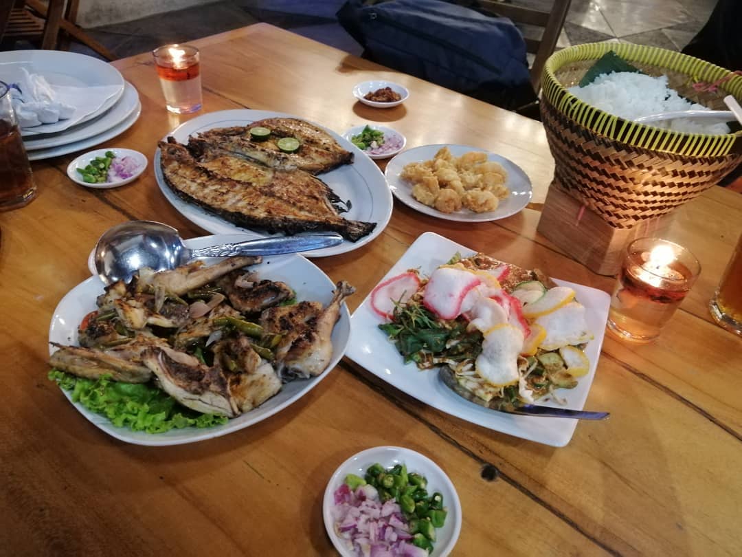 Harga Menu Telaga Seafood Restaurant Cibubur 2023 Buka Jam Restoran ...